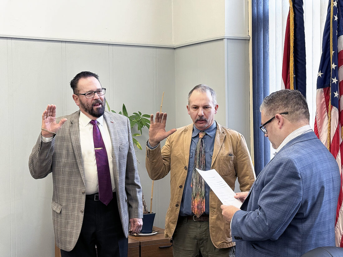 Swearing in | News, Sports, Jobs - The Herald Star